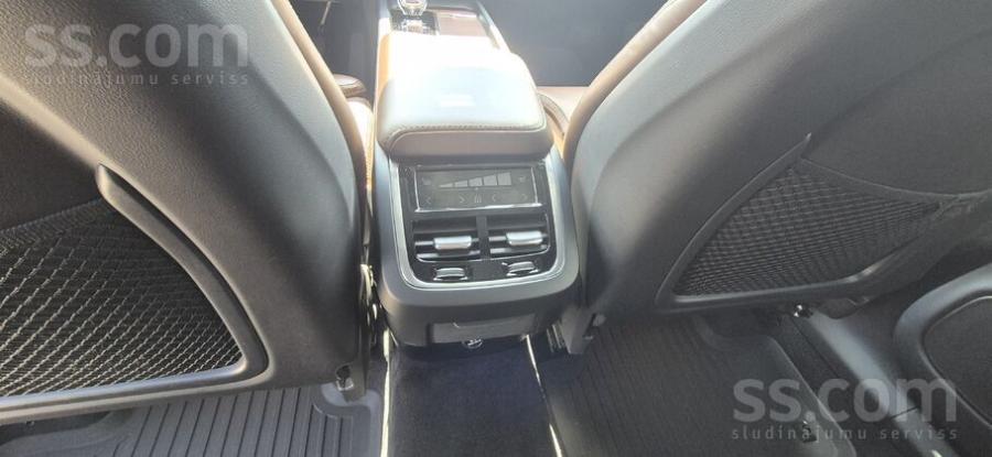 Dzeltens Volvo XC60 2020 Jūrmala, ar dzinēja tilpumu 2.00 L un nobraukumu 120 tūkst. km par 32000 €, foto 19 vietnē AUTOMOTO.COM.LV
