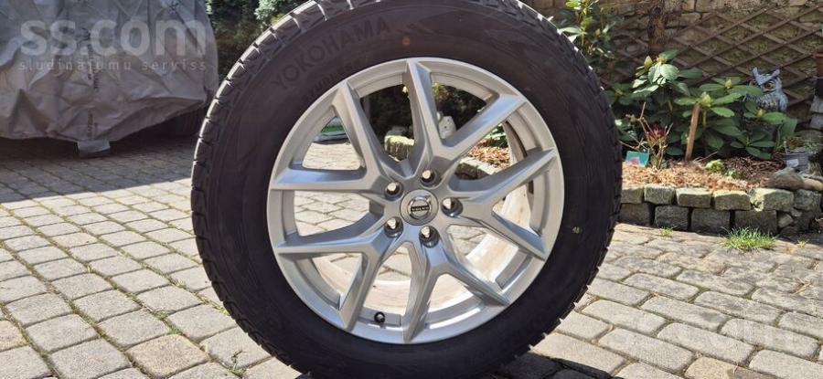 Dzeltens Volvo XC60 2020 Jūrmala, ar dzinēja tilpumu 2.00 L un nobraukumu 120 tūkst. km par 32000 €, foto 22 vietnē AUTOMOTO.COM.LV