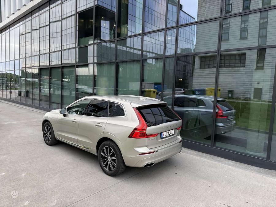 Yellow Volvo XC60 2020 in Kaunas, with an engine capacity of 1.97 L and mileage of 77 thousand km for 28500 €, photo 15 on AUTOMOTO.COM.LV