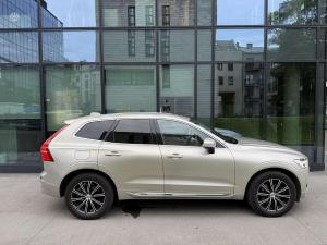 Yellow Volvo XC60 2020 in Kaunas, with an engine capacity of 1.97 L and mileage of 77 thousand km for 28500 €, photo 19 on AUTOMOTO.COM.LV