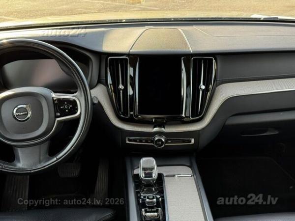 Yellow Volvo XC60 2021 in Tallinn, with an engine capacity of 2.00 L and mileage of 140 thousand km for 33950 €, photo 3 on AUTOMOTO.COM.LV