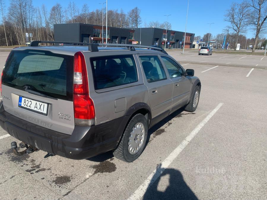 Smilšu krāsa Volvo XC70 2004 Hāpsalu, ar dzinēja tilpumu 0.00 L un nobraukumu 520 tūkst. km par 1800 €, foto 5 vietnē AUTOMOTO.COM.LV