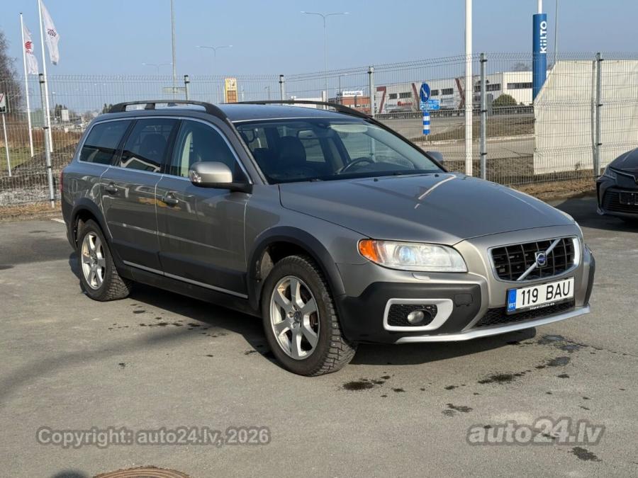 Beige Volvo XC70 2008 in Tallinn, with an engine capacity of 3.20 L and mileage of 334 thousand km for 2990 €, photo 3 on AUTOMOTO.COM.LV