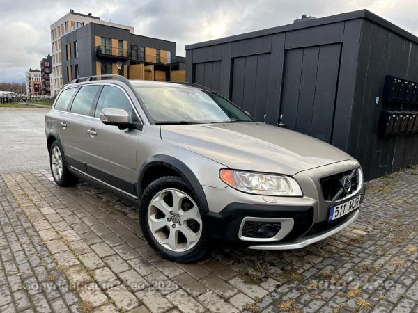 Smilšu krāsa Volvo XC70 2009 Tartu, ar dzinēja tilpumu 2.40 L un nobraukumu 370 tūkst. km par 5999 €, foto 1 vietnē AUTOMOTO.COM.LV