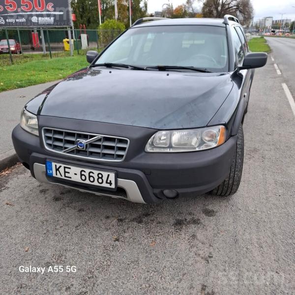 Вольво ХС70 2004 в Рига на AUTOMOTO.COM.LV Черный Вольво ХС70 2004 в Рига, объемом двигателя 2.40 л и пробегом 404 тыс. км за 4000 €, фото 4 на AUTOMOTO.COM.LV