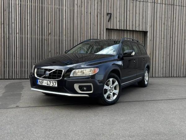 Melns Volvo XC70 2007 Rīga, ar dzinēja tilpumu 2.40 L un nobraukumu 327 tūkst. km par 5999 €, foto 1 vietnē AUTOMOTO.COM.LV