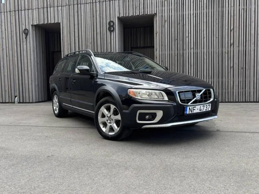 Melns Volvo XC70 2007 Rīga, ar dzinēja tilpumu 2.40 L un nobraukumu 327 tūkst. km par 5999 €, foto 3 vietnē AUTOMOTO.COM.LV