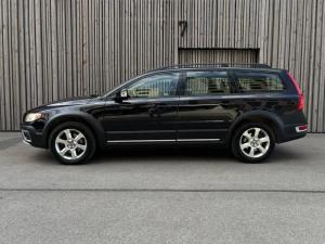 Melns Volvo XC70 2007 Rīga, ar dzinēja tilpumu 2.40 L un nobraukumu 327 tūkst. km par 5999 €, foto 6 vietnē AUTOMOTO.COM.LV