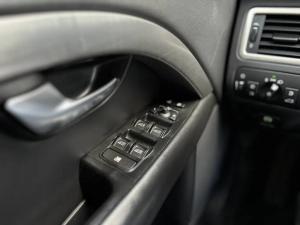 Melns Volvo XC70 2007 Rīga, ar dzinēja tilpumu 2.40 L un nobraukumu 327 tūkst. km par 5999 €, foto 19 vietnē AUTOMOTO.COM.LV