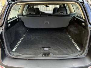 Melns Volvo XC70 2007 Rīga, ar dzinēja tilpumu 2.40 L un nobraukumu 327 tūkst. km par 5999 €, foto 21 vietnē AUTOMOTO.COM.LV