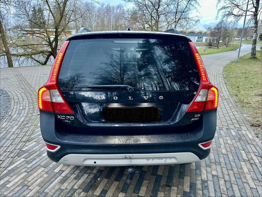 Melns Volvo XC70 2008 Elektrėnai, ar dzinēja tilpumu 2.40 L un nobraukumu 458 tūkst. km par 3850 €, foto 11 vietnē AUTOMOTO.COM.LV
