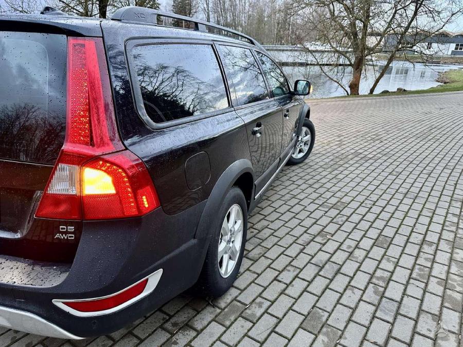 Melns Volvo XC70 2008 Elektrėnai, ar dzinēja tilpumu 2.40 L un nobraukumu 458 tūkst. km par 3850 €, foto 12 vietnē AUTOMOTO.COM.LV