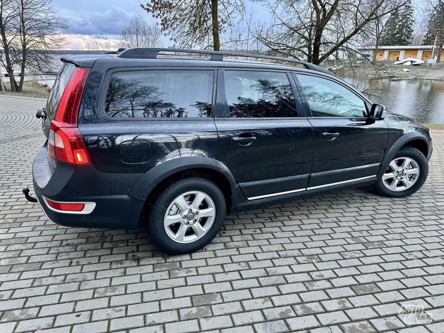 Black Volvo XC70 2008 in Kaisiadorys, with an engine capacity of 2.40 L and mileage of 458 thousand km for 3850 €, photo 5 on AUTOMOTO.COM.LV