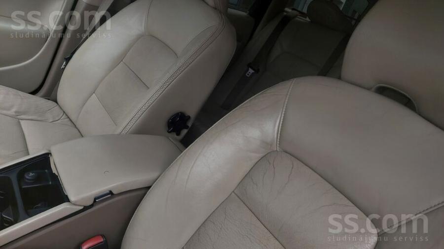 Melns Volvo XC70 2009 Rīga, ar dzinēja tilpumu 2.40 L un nobraukumu 0 tūkst. km par 4600 €, foto 5 vietnē AUTOMOTO.COM.LV