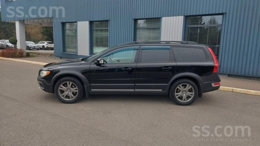 Melns Volvo XC70 2009 Rīga, ar dzinēja tilpumu 2.40 L un nobraukumu 0 tūkst. km par 4600 €, foto 27 vietnē AUTOMOTO.COM.LV