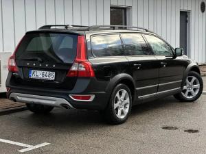 Black Volvo XC70 2011 in Riga, with an engine capacity of 2.40 L and mileage of 359 thousand km for 4500 €, photo 4 on AUTOMOTO.COM.LV