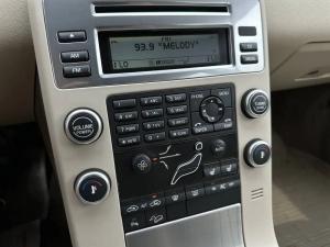 Black Volvo XC70 2011 in Riga, with an engine capacity of 2.40 L and mileage of 359 thousand km for 4500 €, photo 23 on AUTOMOTO.COM.LV