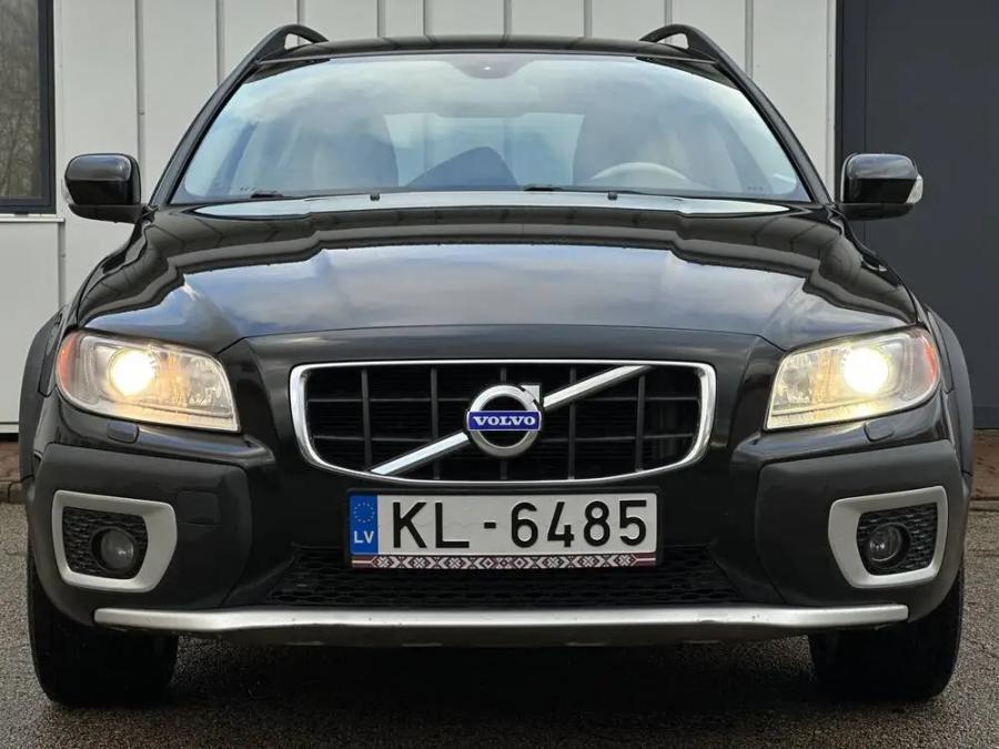 Black Volvo XC70 2011 in Riga, with an engine capacity of 2.40 L and mileage of 359 thousand km for 4500 €, photo 30 on AUTOMOTO.COM.LV