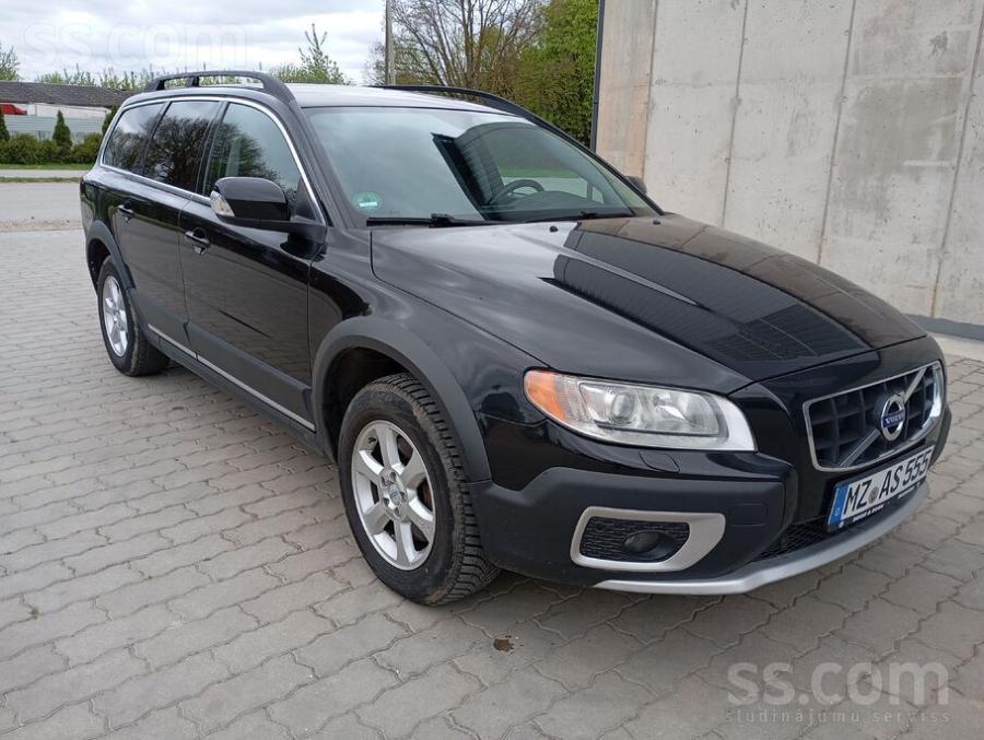 Melns Volvo XC70 2011 Bauska, ar dzinēja tilpumu 2.40 L un nobraukumu 232 tūkst. km par 7500 €, foto 3 vietnē AUTOMOTO.COM.LV