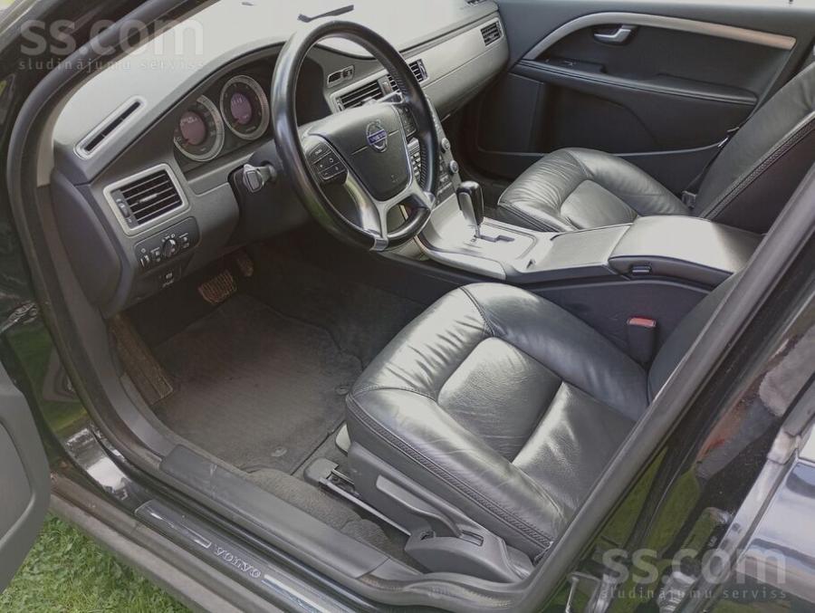 Melns Volvo XC70 2011 Bauska, ar dzinēja tilpumu 2.40 L un nobraukumu 232 tūkst. km par 7500 €, foto 6 vietnē AUTOMOTO.COM.LV