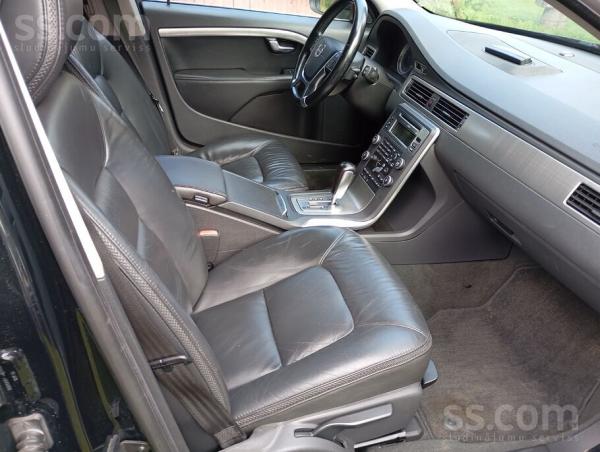 Melns Volvo XC70 2011 Bauska, ar dzinēja tilpumu 2.40 L un nobraukumu 232 tūkst. km par 7500 €, foto 7 vietnē AUTOMOTO.COM.LV