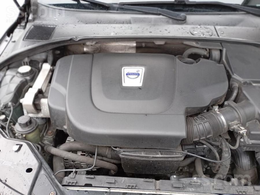 Melns Volvo XC70 2011 Bauska, ar dzinēja tilpumu 2.40 L un nobraukumu 232 tūkst. km par 7500 €, foto 13 vietnē AUTOMOTO.COM.LV