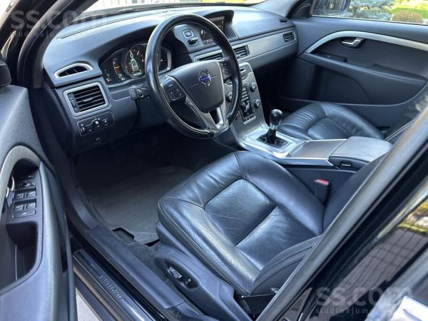 Melns Volvo XC70 2014 Rīga, ar dzinēja tilpumu 2.40 L un nobraukumu 412 tūkst. km par 8400 €, foto 8 vietnē AUTOMOTO.COM.LV