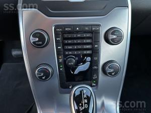 Melns Volvo XC70 2014 Rīga, ar dzinēja tilpumu 2.40 L un nobraukumu 242 tūkst. km par 13200 €, foto 19 vietnē AUTOMOTO.COM.LV