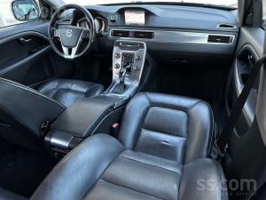 Melns Volvo XC70 2014 Rīga, ar dzinēja tilpumu 2.40 L un nobraukumu 242 tūkst. km par 13200 €, foto 21 vietnē AUTOMOTO.COM.LV