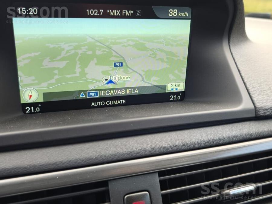 Black Volvo XC70 2014 in Riga, with an engine capacity of 2.40 L and mileage of 406 thousand km for 9900 €, photo 16 on AUTOMOTO.COM.LV