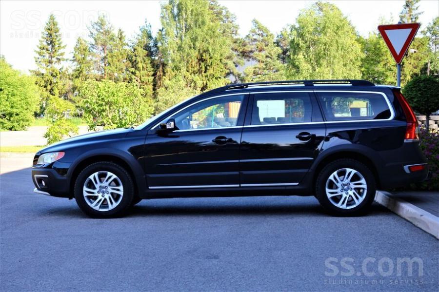 Черный Вольво ХС70 2014 в Рига, объемом двигателя 2.40 л и пробегом 280 тыс. км за 12800 €, фото 4 на AUTOMOTO.COM.LV