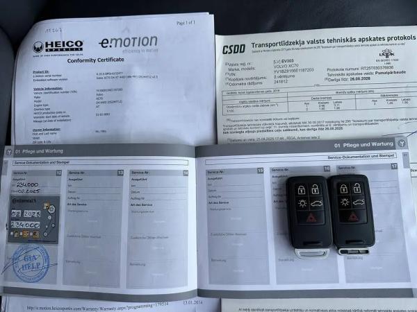 Black Volvo XC70 2014 in Riga, with an engine capacity of 2.40 L and mileage of 242 thousand km for 12800 €, photo 8 on AUTOMOTO.COM.LV