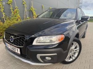 Black Volvo XC70 2014 in Vilnius, with an engine capacity of 2.40 L and mileage of 253 thousand km for 14000 €, photo  on AUTOMOTO.COM.LV