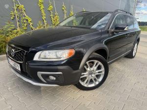 Black Volvo XC70 2014 in Vilnius, with an engine capacity of 2.40 L and mileage of 253 thousand km for 14000 €, photo 3 on AUTOMOTO.COM.LV