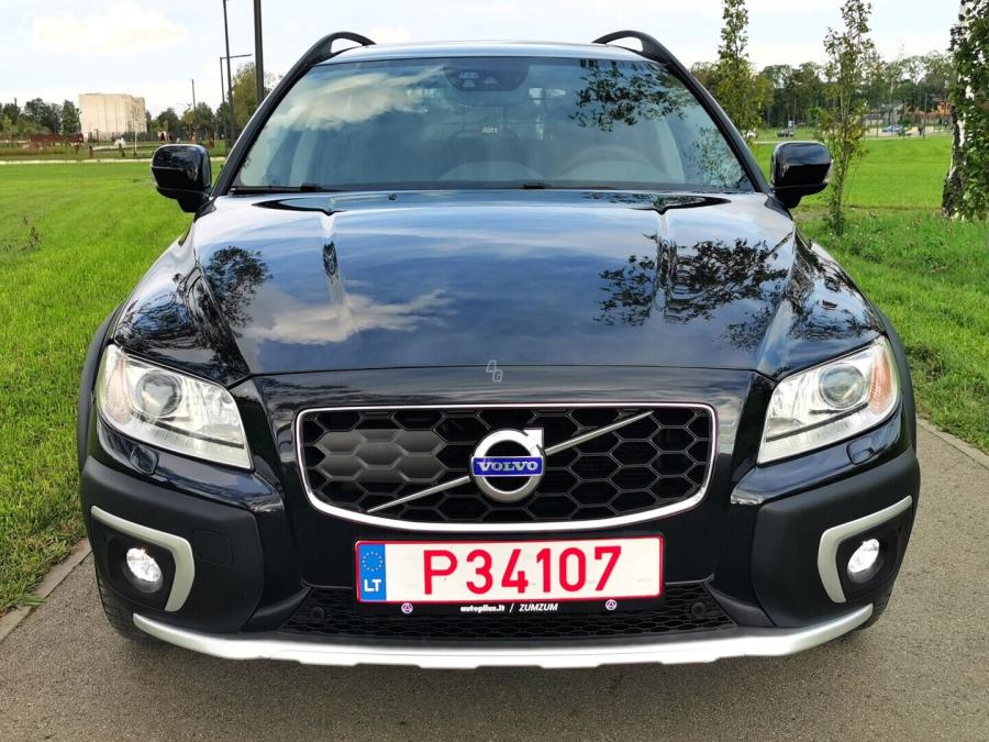 Black Volvo XC70 2014 in Ukmerge, with an engine capacity of 2.00 L and mileage of 280 thousand km for 10400 €, photo 1 on AUTOMOTO.COM.LV