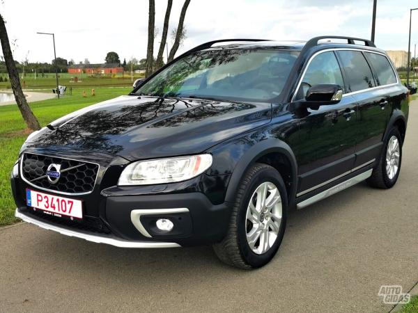 Volvo XC70 2014 in Ukmerge on AUTOMOTO.COM.LV Black Volvo XC70 2014 in Ukmerge, with an engine capacity of 2.00 L and mileage of 280 thousand km for 10400 €, photo 3 on AUTOMOTO.COM.LV