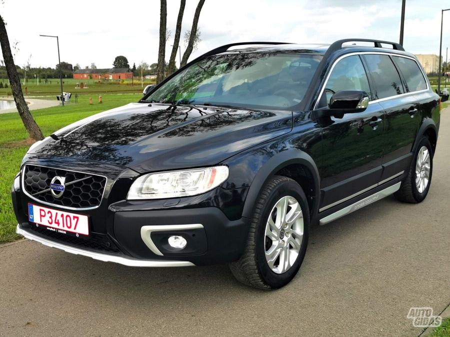Black Volvo XC70 2014 in Ukmerge, with an engine capacity of 2.00 L and mileage of 280 thousand km for 10400 €, photo 3 on AUTOMOTO.COM.LV
