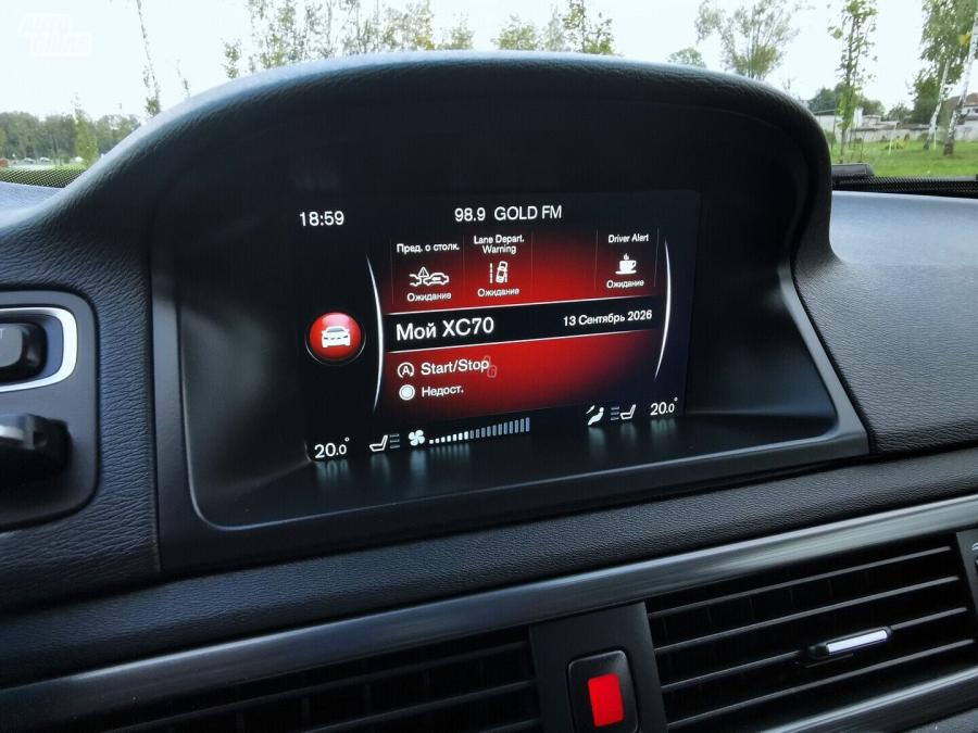 Black Volvo XC70 2014 in Ukmerge, with an engine capacity of 2.00 L and mileage of 280 thousand km for 10400 €, photo 18 on AUTOMOTO.COM.LV