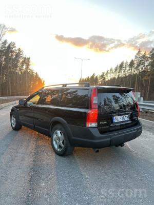 Черный Вольво ХС70 2002 в Рига, объемом двигателя 2.50 л и пробегом 366 тыс. км за 2250 €, фото 4 на AUTOMOTO.COM.LV