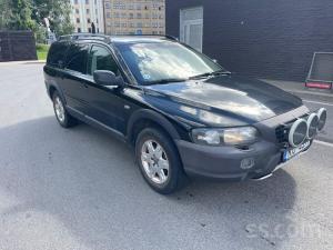 Black Volvo XC70 2002 in Riga, with an engine capacity of 2.40 L and mileage of 460 thousand km for 1100 €, photo 5 on AUTOMOTO.COM.LV