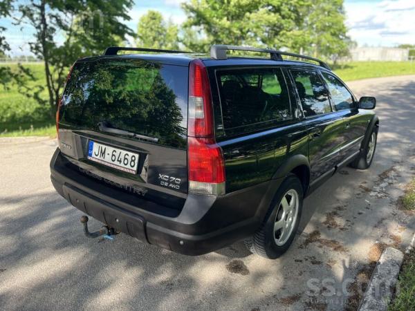 Melns Volvo XC70 2003 Rēzekne, ar dzinēja tilpumu 2.40 L un nobraukumu 432 tūkst. km par 2750 €, foto 6 vietnē AUTOMOTO.COM.LV