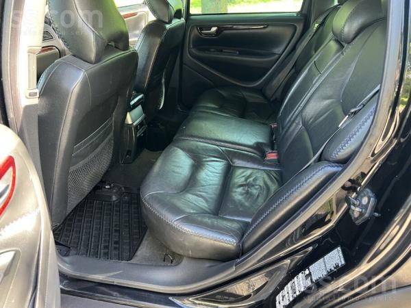 Melns Volvo XC70 2003 Rēzekne, ar dzinēja tilpumu 2.40 L un nobraukumu 432 tūkst. km par 2750 €, foto 10 vietnē AUTOMOTO.COM.LV
