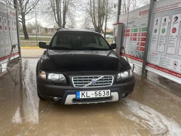 Melns Volvo XC70 2003 Ogre, ar dzinēja tilpumu 2.50 L un nobraukumu 323 tūkst. km par 4200 €, foto 6 vietnē AUTOMOTO.COM.LV