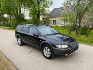 Melns Volvo XC70 2003 Balvi, ar dzinēja tilpumu 2.40 L un nobraukumu 345 tūkst. km par 2950 €, foto 4 vietnē AUTOMOTO.COM.LV