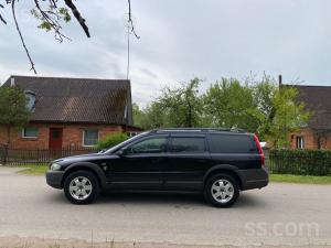 Melns Volvo XC70 2003 Balvi, ar dzinēja tilpumu 2.40 L un nobraukumu 345 tūkst. km par 2950 €, foto 9 vietnē AUTOMOTO.COM.LV