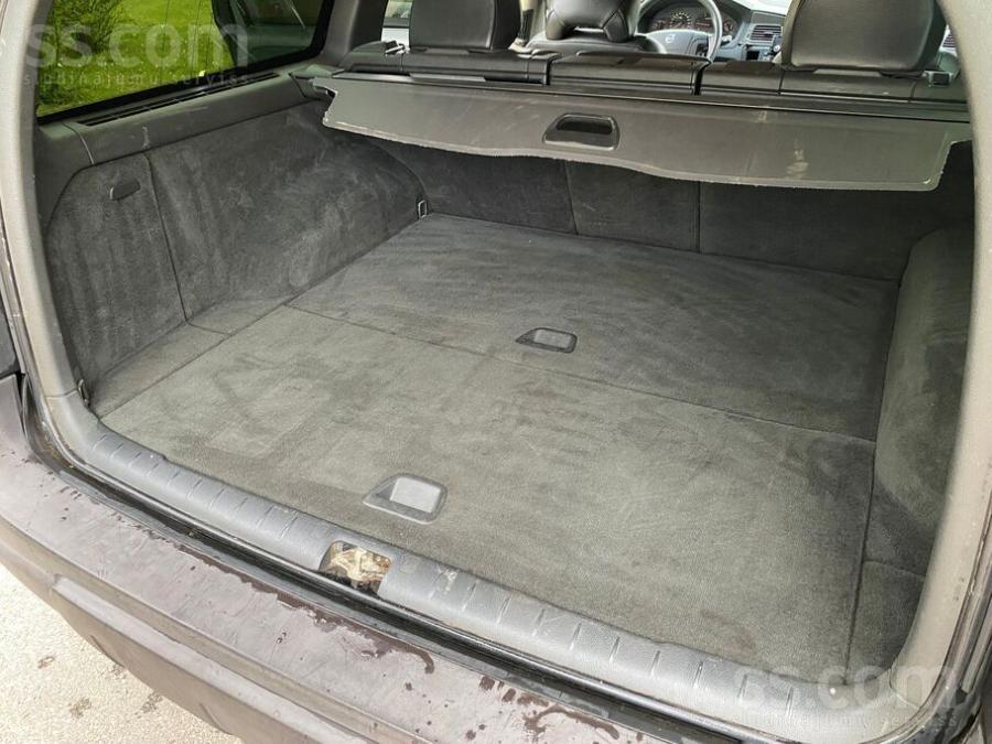 Melns Volvo XC70 2003 Balvi, ar dzinēja tilpumu 2.40 L un nobraukumu 345 tūkst. km par 2950 €, foto 16 vietnē AUTOMOTO.COM.LV