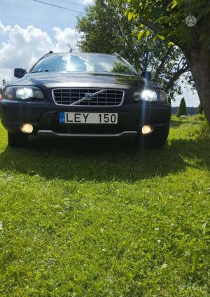 Black Volvo XC70 2003 in Vilnius, with an engine capacity of 2.40 L and mileage of 355 thousand km for 2600 €, photo  on AUTOMOTO.COM.LV