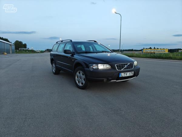 Volvo XC70 2003 in Vilnius on AUTOMOTO.COM.LV Black Volvo XC70 2003 in Vilnius, with an engine capacity of 2.40 L and mileage of 351 thousand km for 2800 €, photo 1 on AUTOMOTO.COM.LV