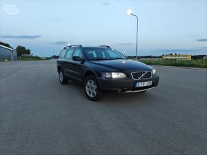 Черный Вольво ХС70 2003 в Вильнюс, объемом двигателя 2.40 л и пробегом 351 тыс. км за 2800 €, фото  на AUTOMOTO.COM.LV