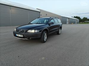 Черный Вольво ХС70 2003 в Вильнюс, объемом двигателя 2.40 л и пробегом 351 тыс. км за 2800 €, фото 10 на AUTOMOTO.COM.LV